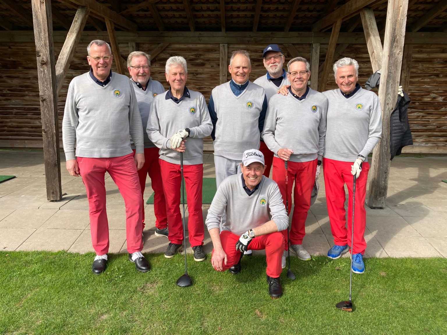 AK65 startet mit Rang 2 in die Saison - Vestischer Golfclub Recklinghausen